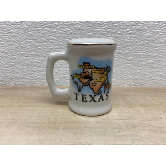 Unbranded | Dining | Vintage Texas Map Ceramic Salt Shaker Travel ...